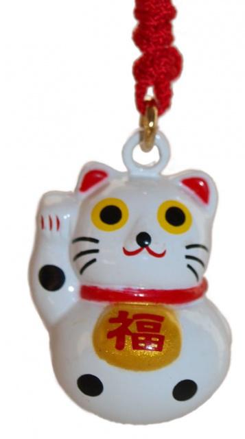 Přívěsek japonská kočička Maneki Neko bílá | NIPPON CEC